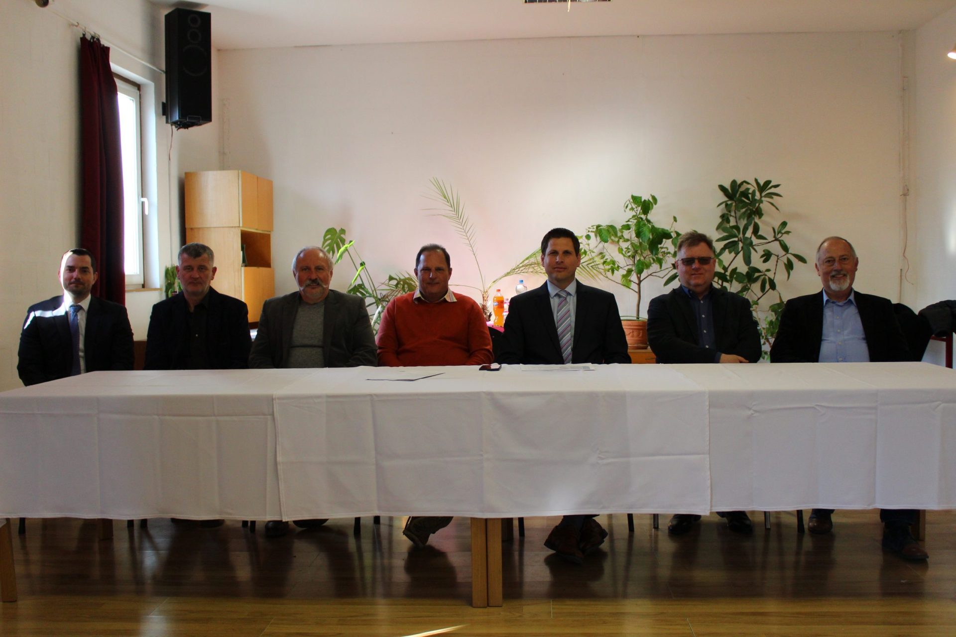 1,3 milliárd forintnyi fejlesztési támogatást hirdettek ki - DunaOnline ...