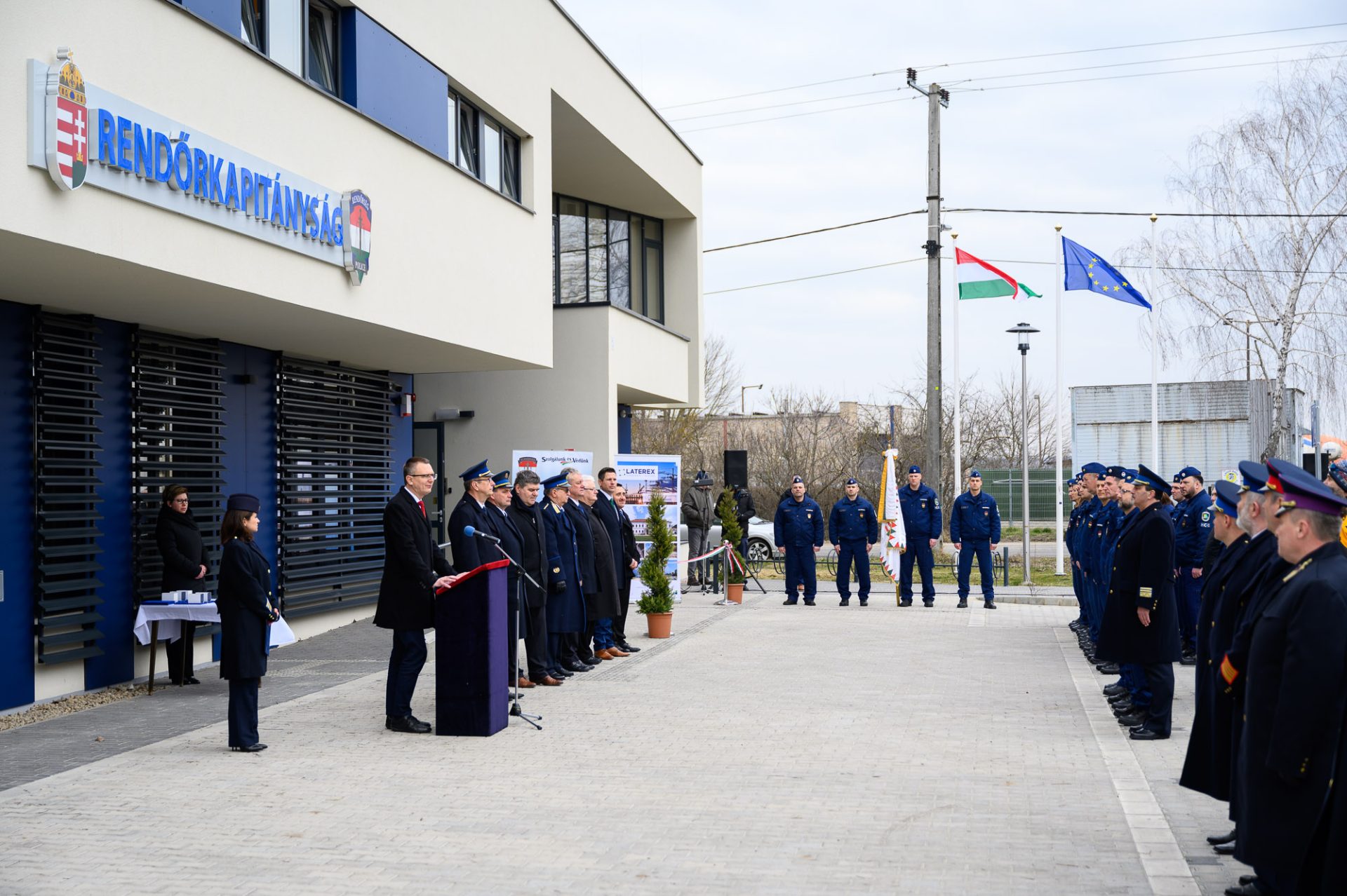 Átadták a Sárbogárdi Rendőrkapitányság új épületét - DunaOnline.hu ...